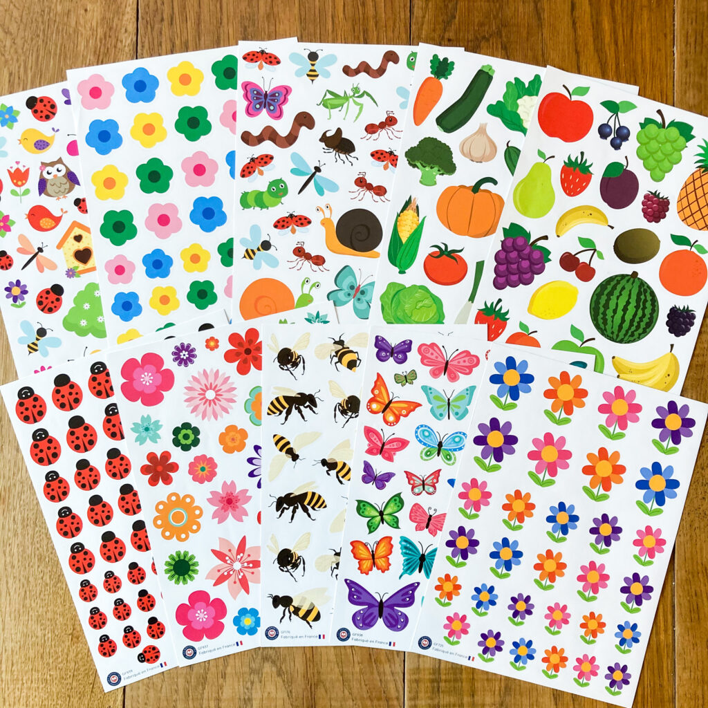 218 gommettes rondes + 4 dessins à gommettes Fête des mères à décorer ...